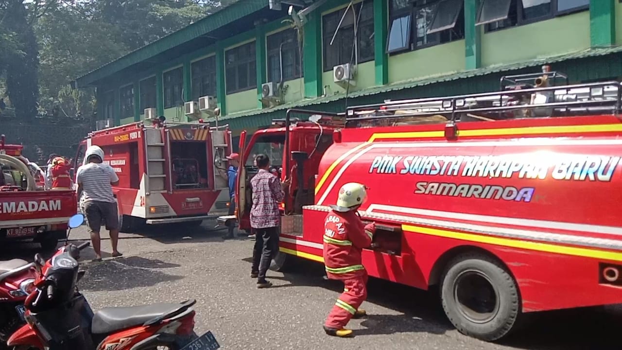 Gedung Perpustakaan Polnes Samarinda Nyaris Ludes Terbakar - BusamID ...