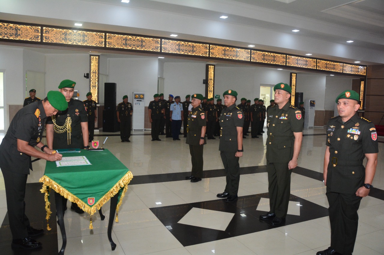 Pangdam Pimpin Sertijab Kakesdam Dan Kakumdam - BusamID - Media Kreatif ...