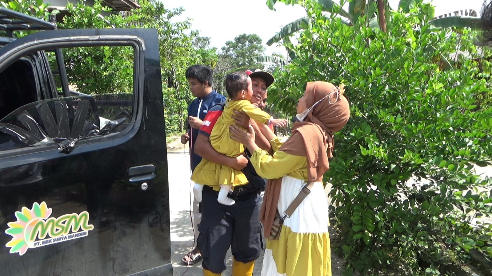Balita 1,5 Tahun yang Terjebak dalam Kabin Pikep Berhasil Dibebaskan ...
