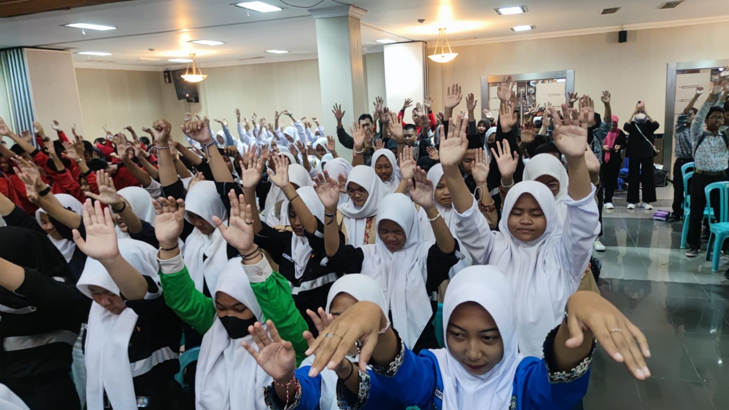 Ferry Curtis Sukses Hipnoterapi 500 Pelajar dengan Musik dan Pesan ...