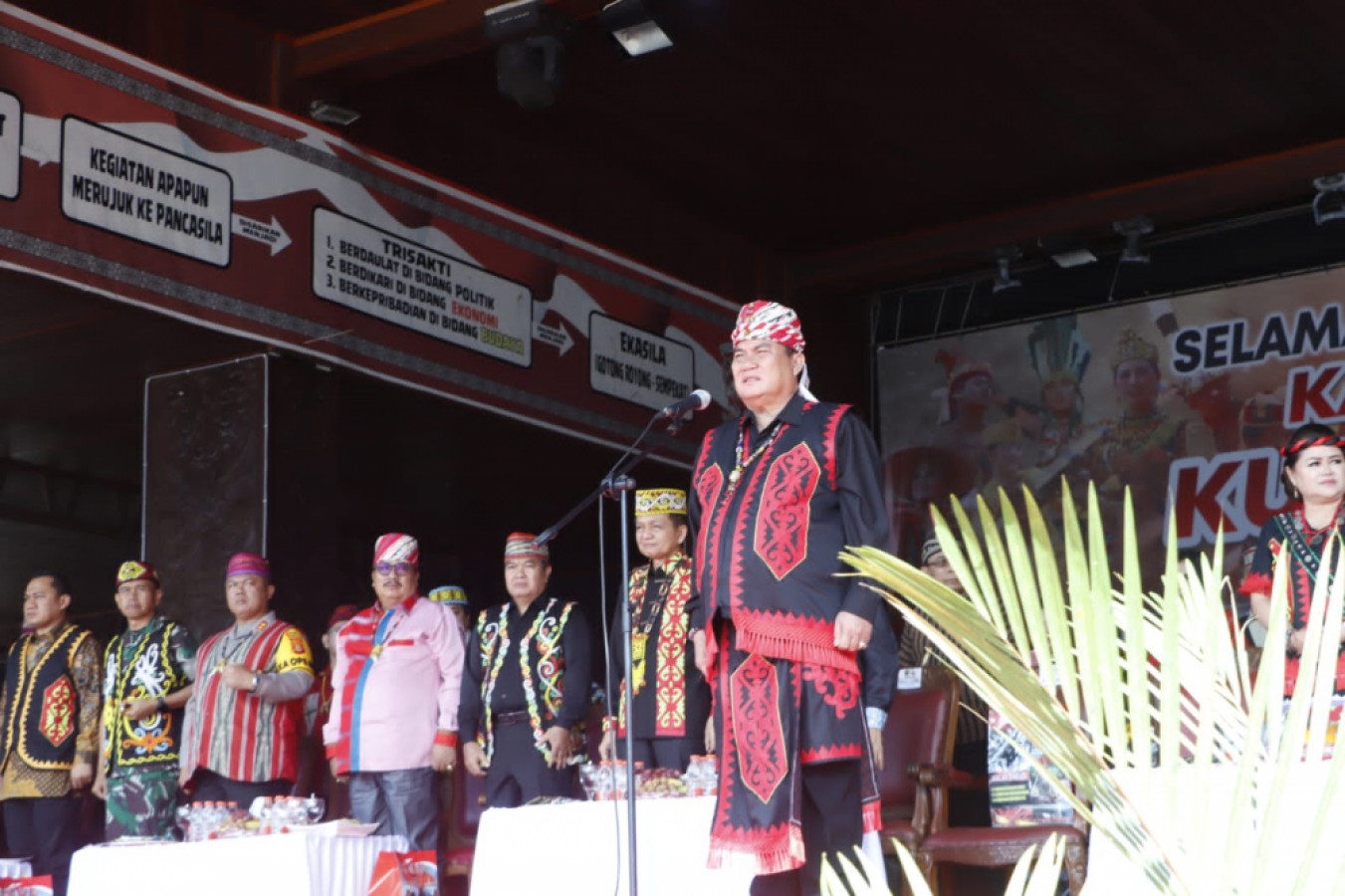 HUT ke 24 Kabupaten Kutai Barat: Tarian Kolosal dan Rekor Muri “Mawik ...