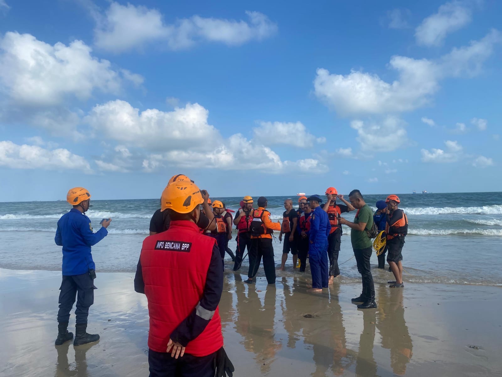 Remaja 14 Tahun Tenggelam di Pantai Monpera - BusamID - Media Kreatif ...